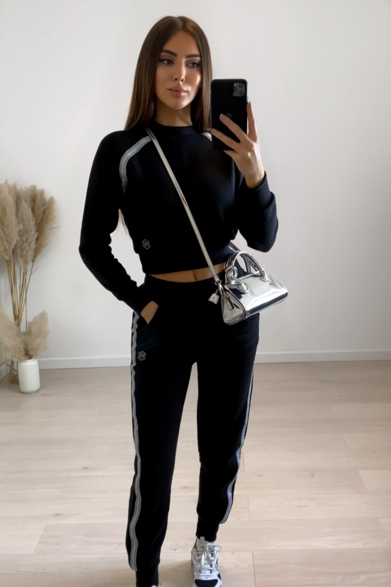 Garland Black Tracksuit – Pindydoll